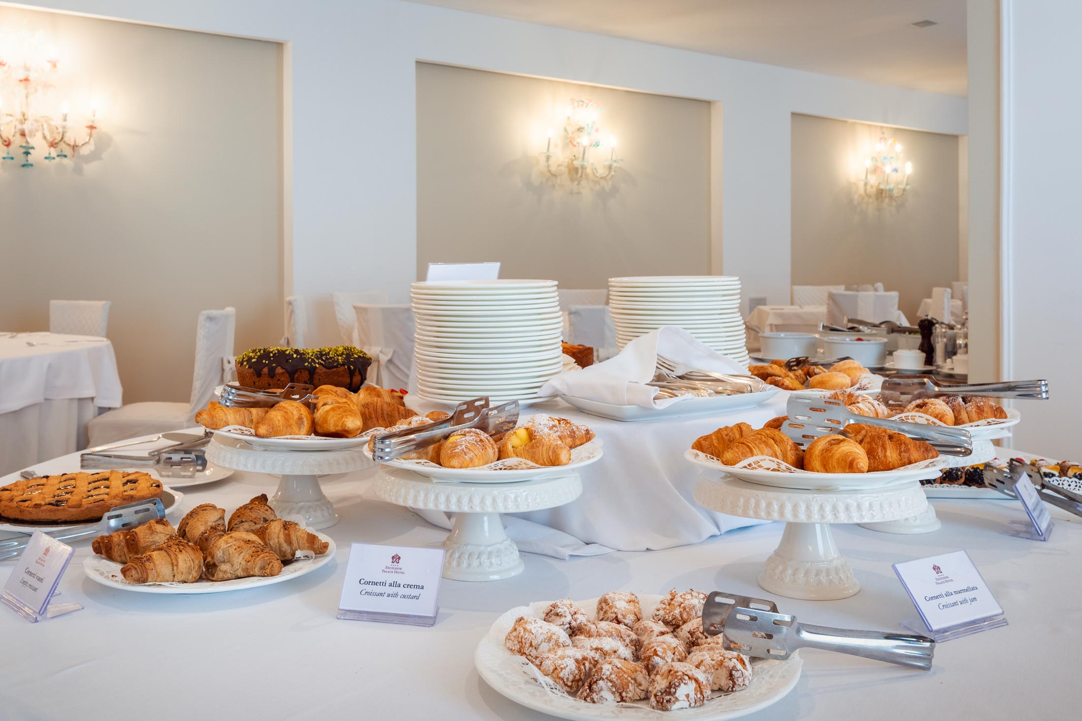 0024000__Z6S9016 Sala Gattopardo breakfast | Excelsior Palace Hotel ...
